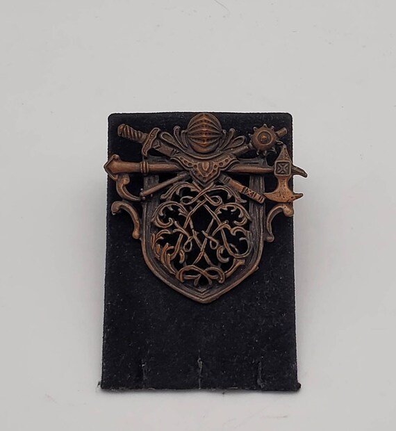 Vintage Copper Heraldic Medieval Weaponry Brooch - Gem