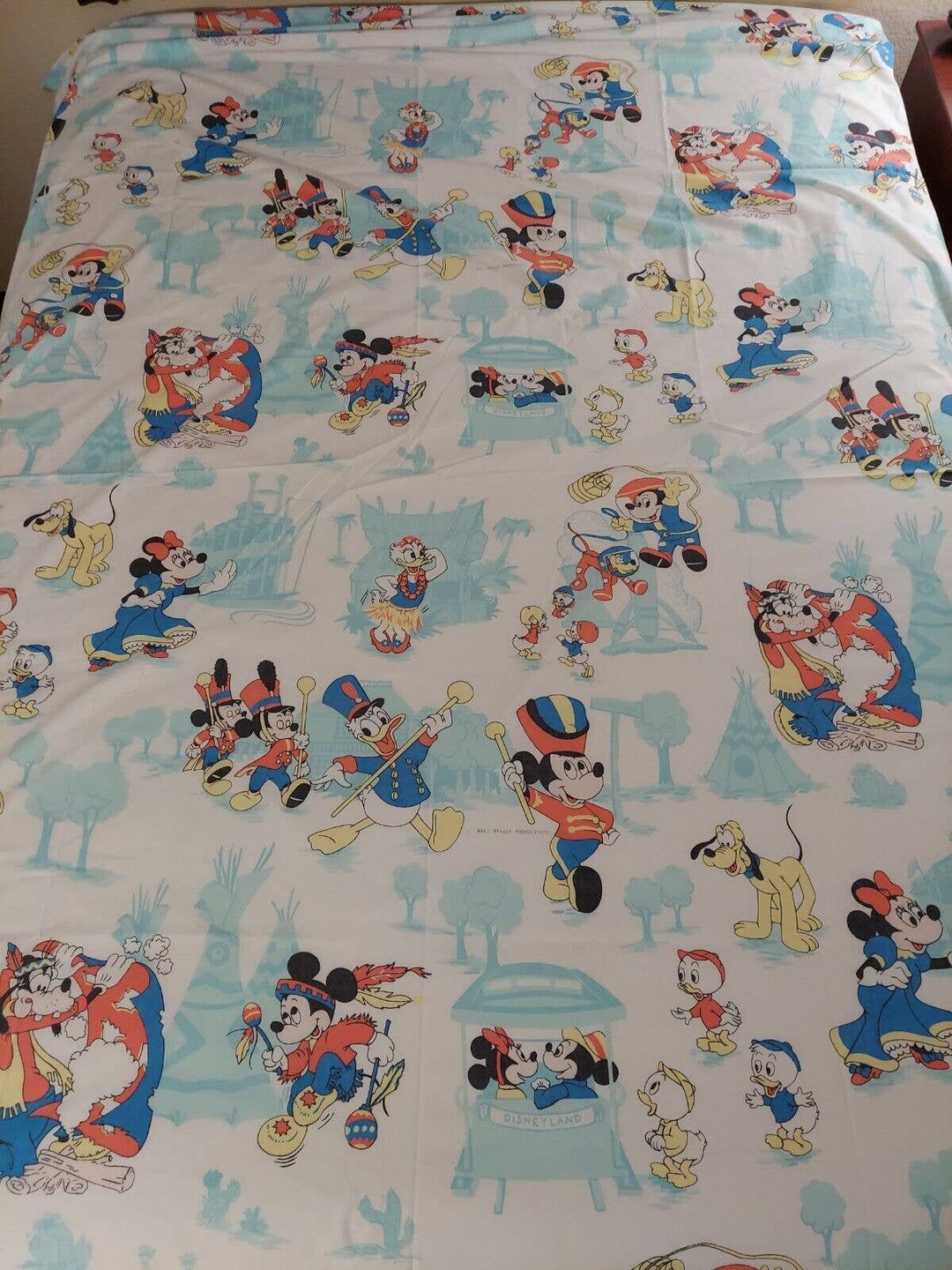 Vintage 70s Mickey Mouse Disneyland Disney Pacific Twin Flat & Fitted ...