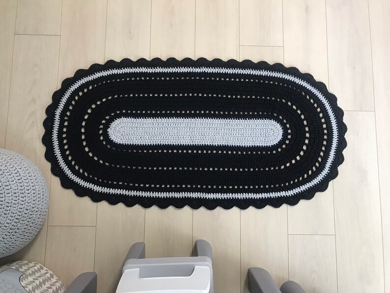 Black oval rug Crochet oval rug Oval carpet Small area rug | Etsy