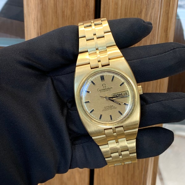 18k Gold Watch - Etsy