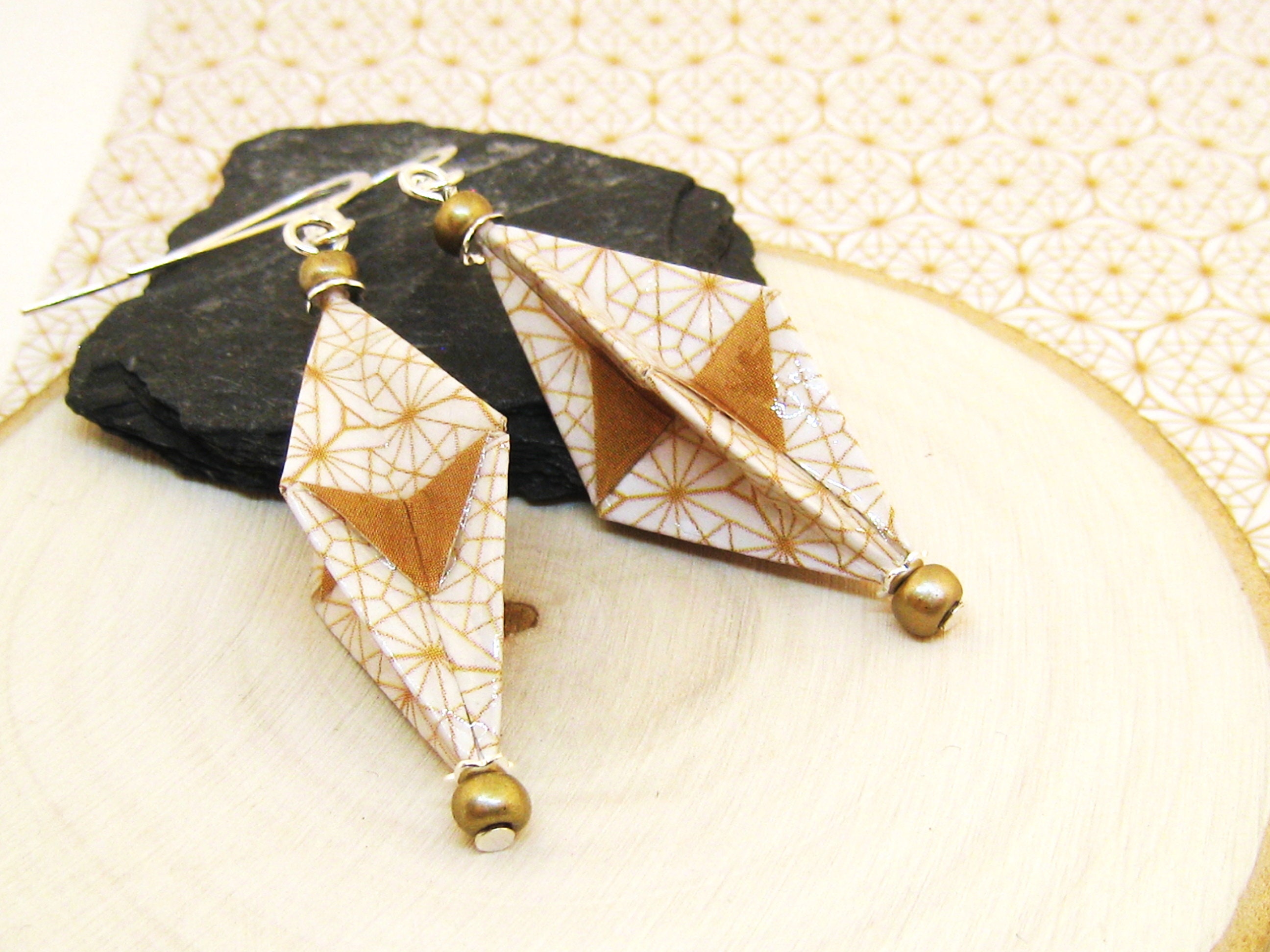 Ohrringe Origami weiß gold silber, Papier Upcycling Papierschmuck ...