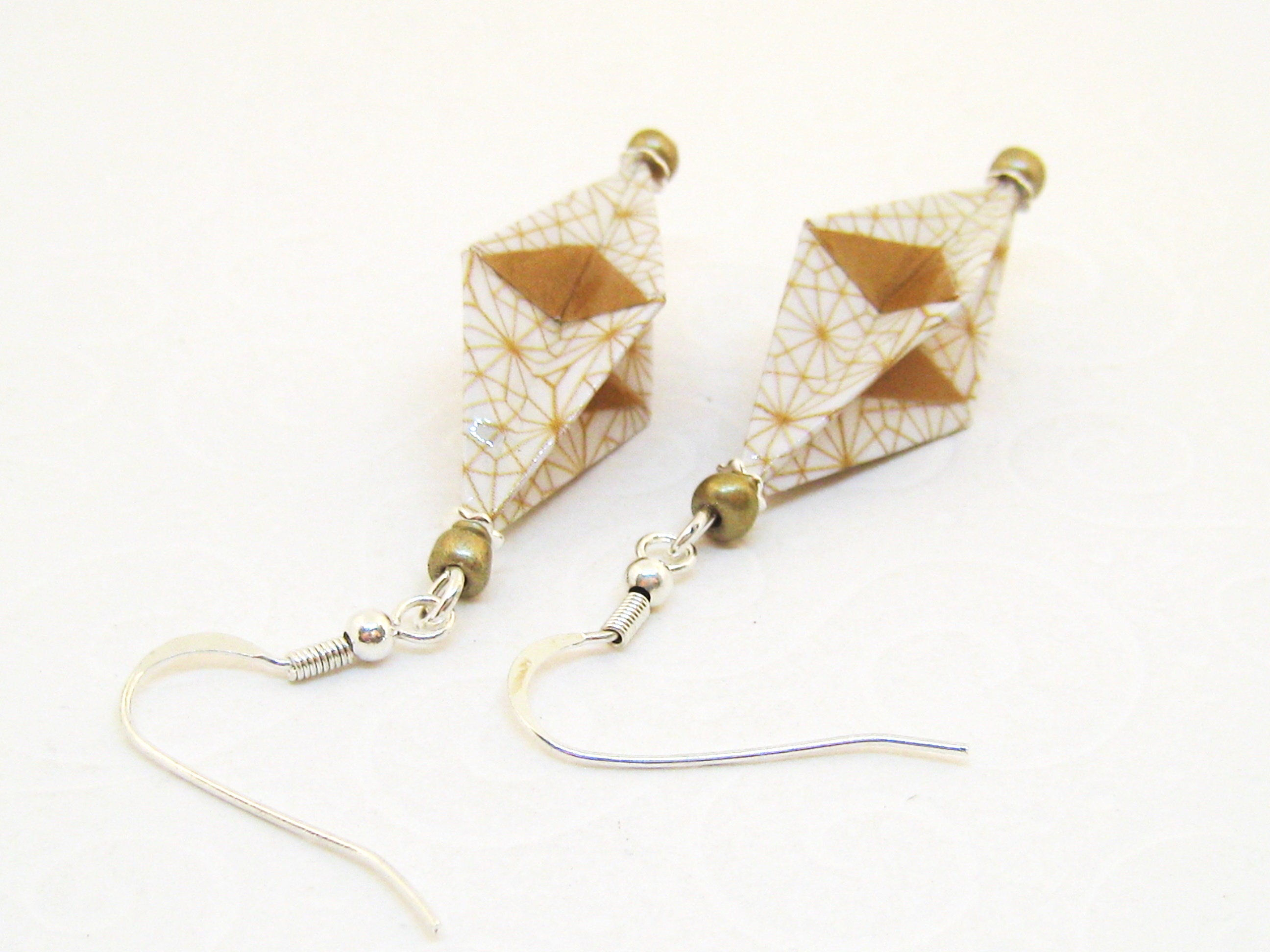Ohrringe Origami weiß gold silber, Papier Upcycling Papierschmuck ...