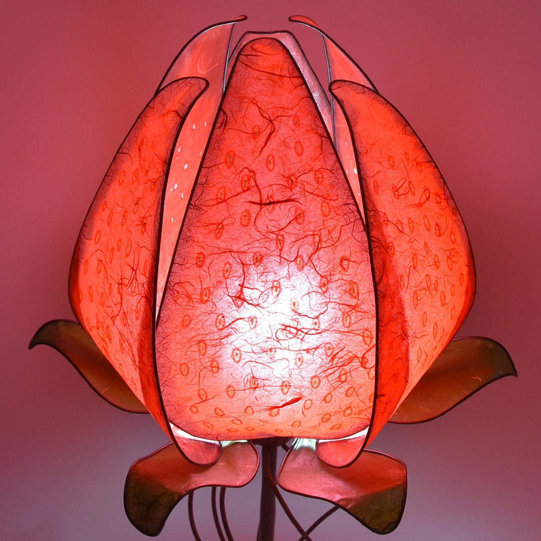 Paper Flower Lampshade in Red and Green for Ceiling, Table or Floor ...