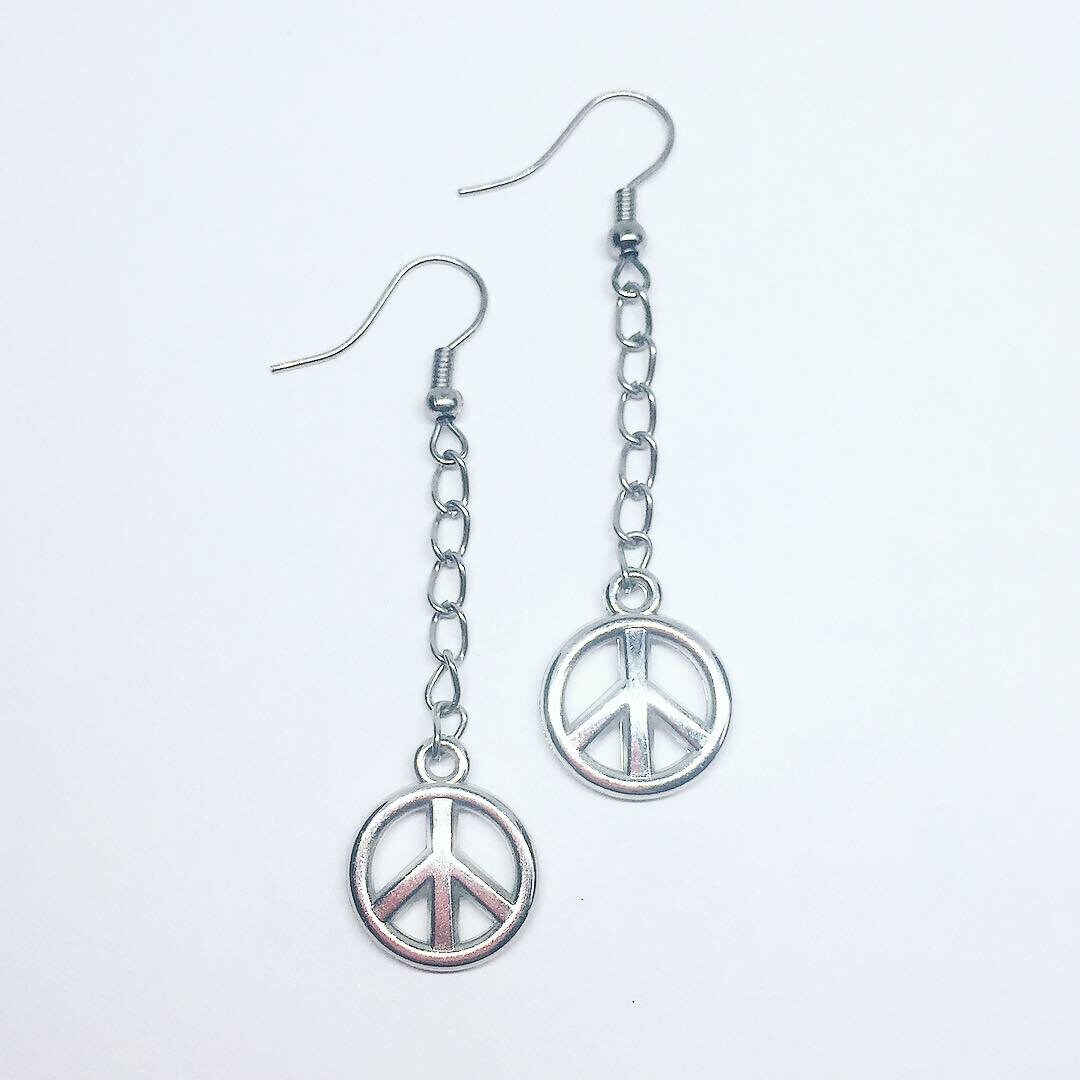 Small Peace Sign Hippie Peace Symbol Peace and Love Earrings - Etsy
