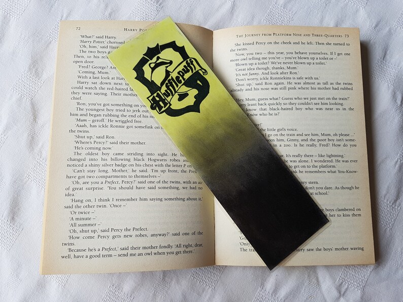 Harry Potter Hufflepuff Bookmark | Etsy