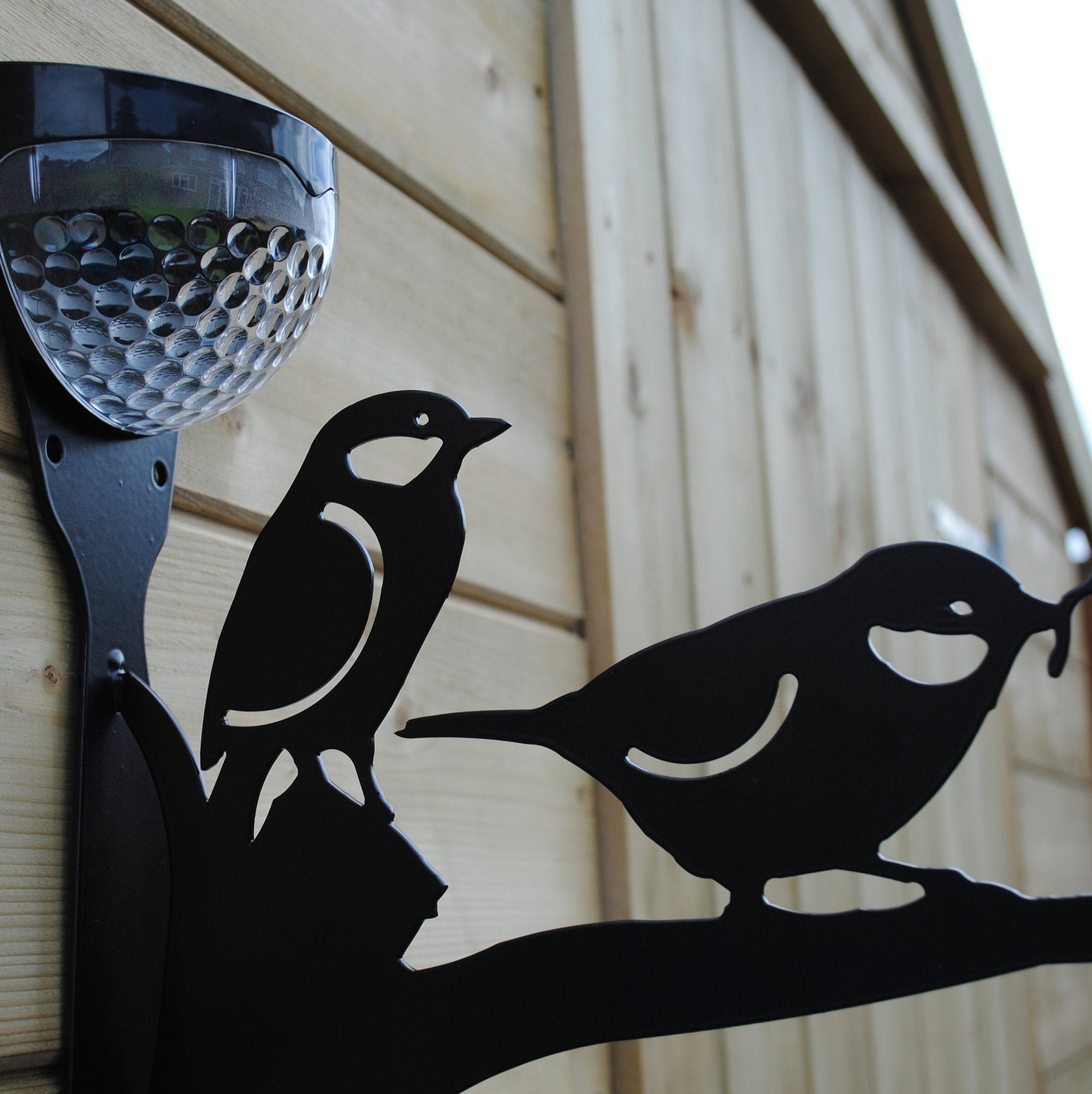 Solar LED Light Garden Hanging Basket Bracket Wall Mount Gift Two Birds ...