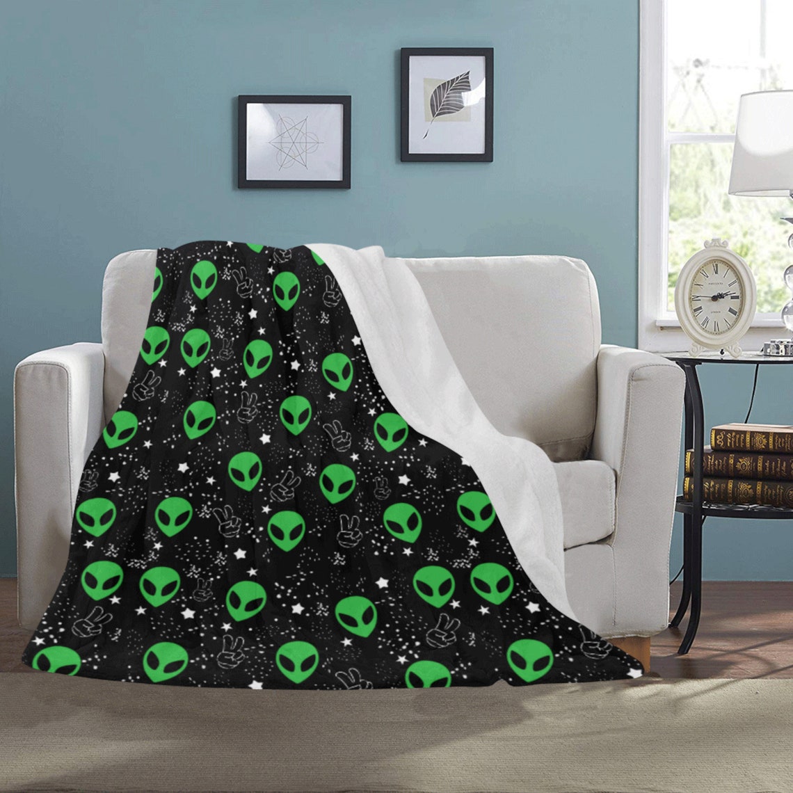 Alien Fleece Blanket Alien Bedding Area 51 Fleece Blanket - Etsy