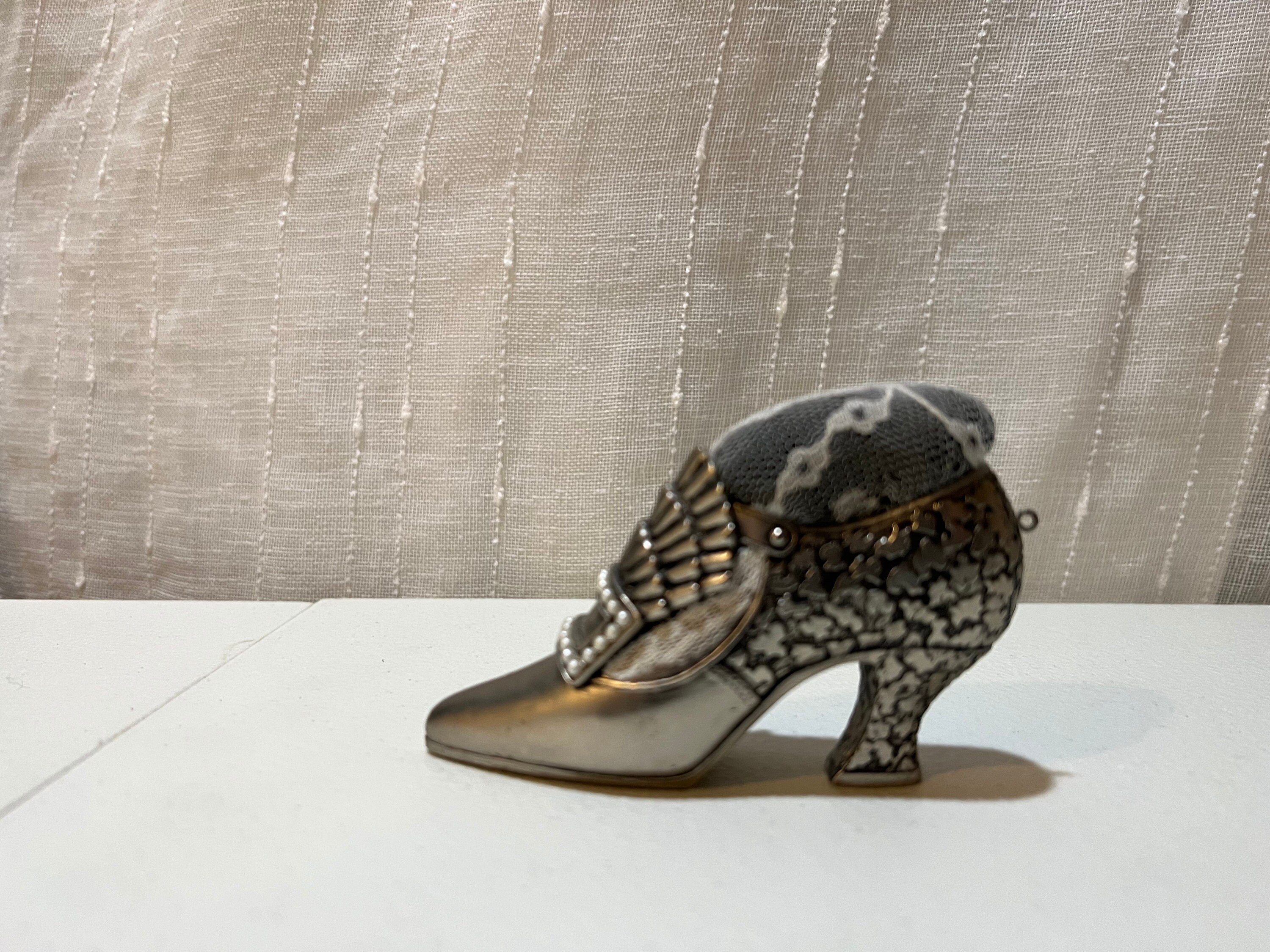 Vintage Metal Shoe Pin Cushion - Etsy