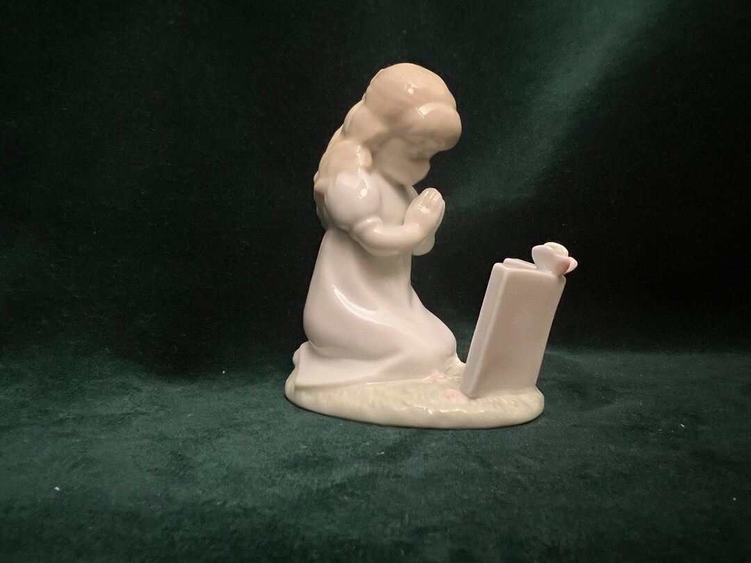 Hallmark Girl Kneeling Praying Figurine - Etsy