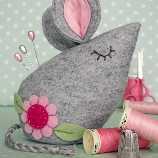 Mouse Pincushion - Etsy