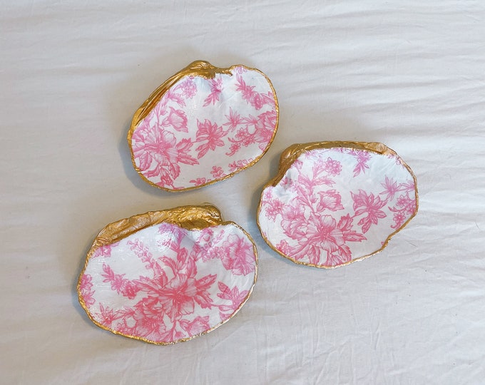 Decoupage Clam Shell Trinket Dish - Etsy Canada