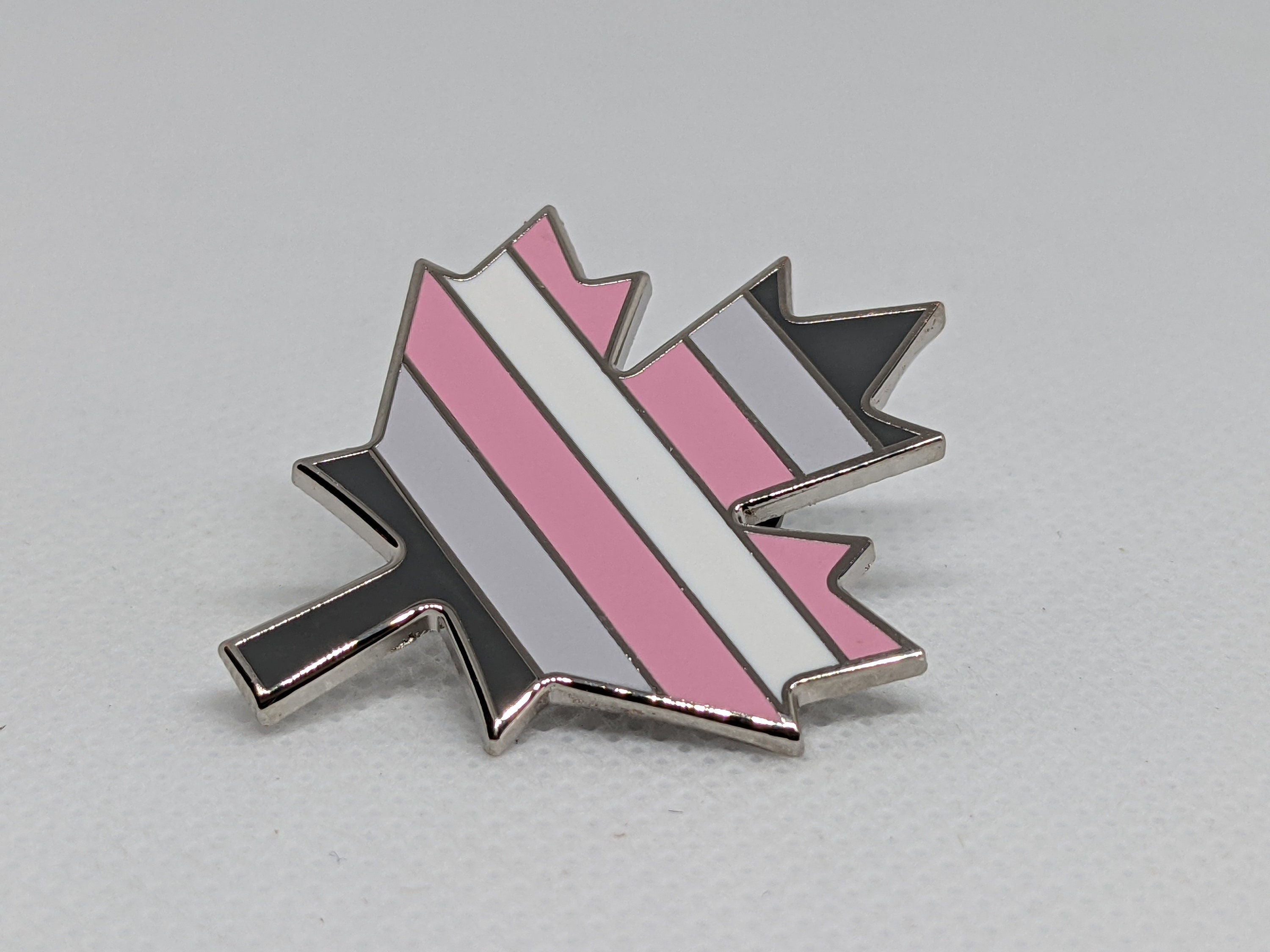 Demigirl Pride Canadian Maple Leaf Hard Enamel Pin in Demigirl - Etsy
