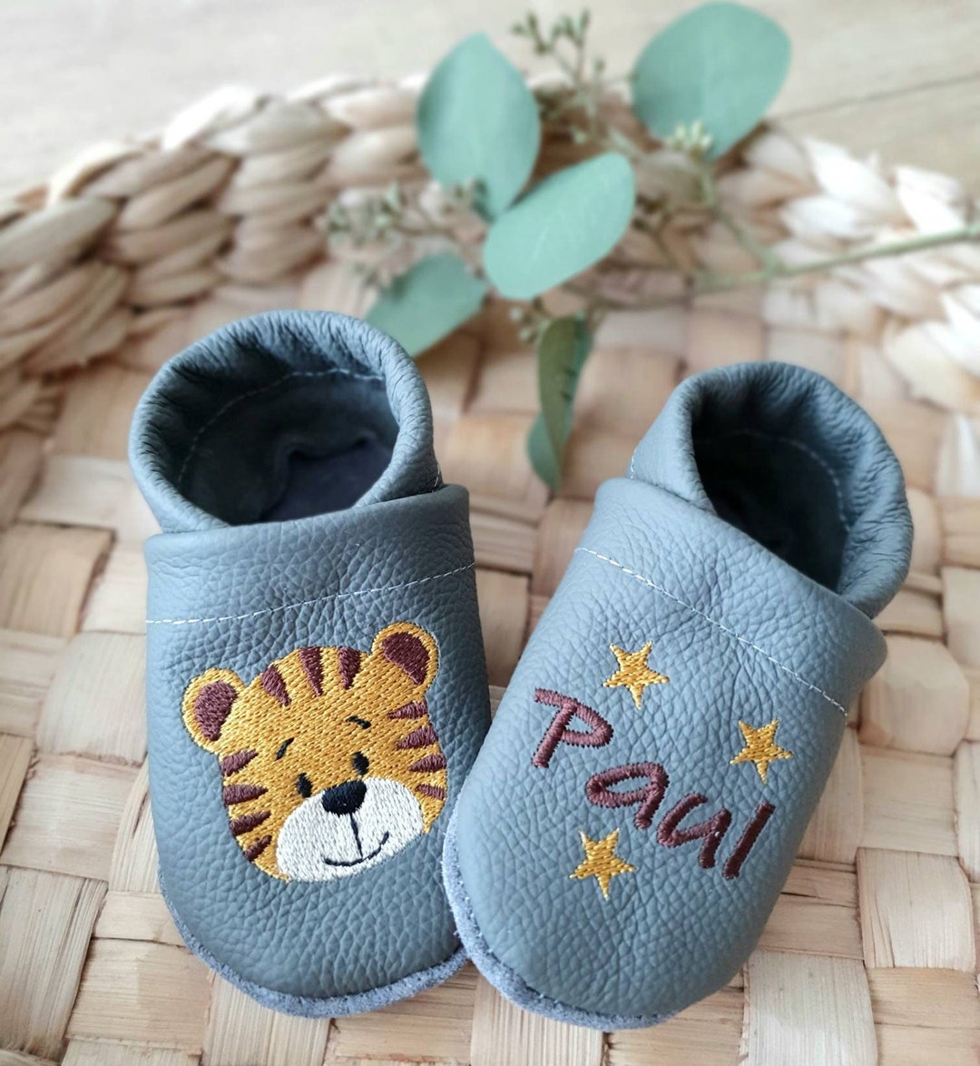 Crawling Shoes With Names Leather Punches Embroidered With Name and ...