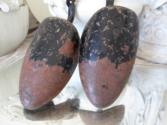 RARE! VINTAGE pair of antique USA shoe trees metal pa… - Gem