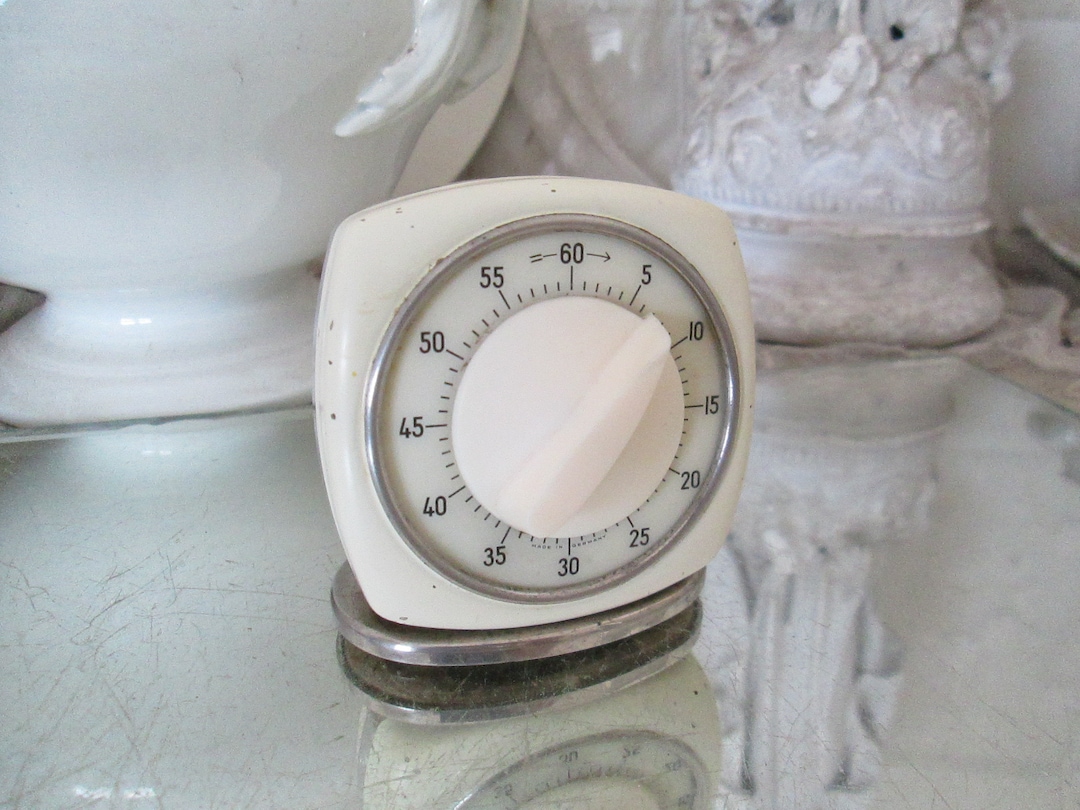 VINTAGE Old Cream-colored Mechanical Timer Egg Timer KIENZLE SIGNAL ...