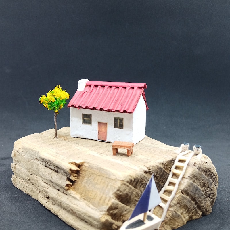 Cottage Gifts - 60+ Gift Ideas for 2024