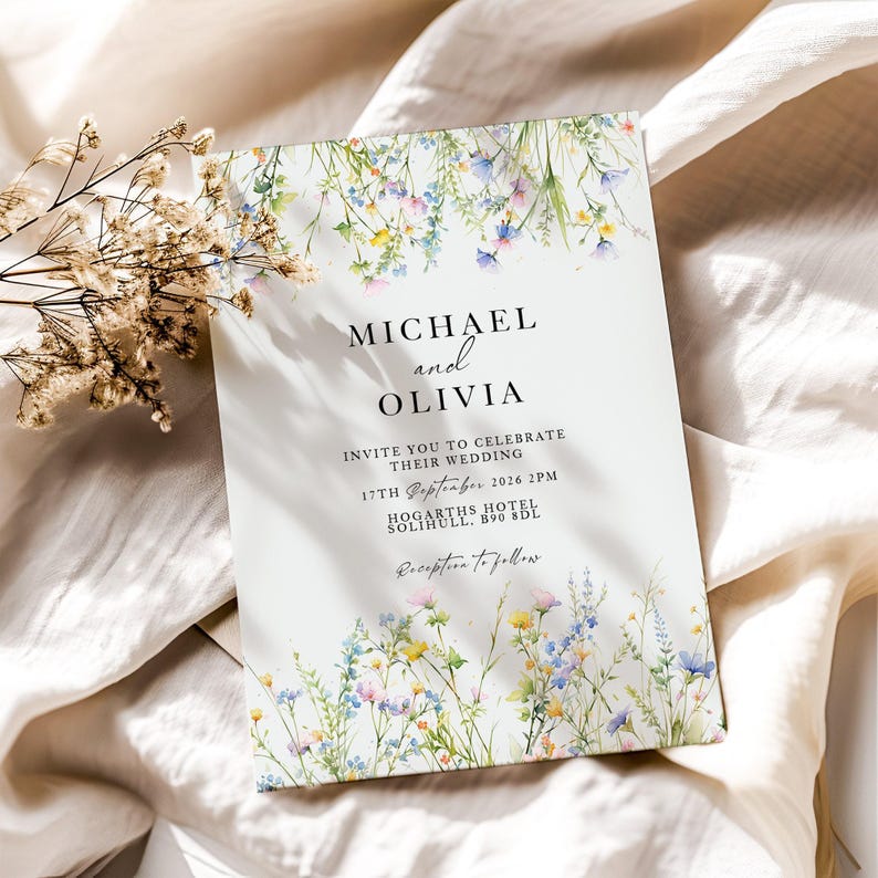 Floral Wedding Invitations: Wildflower Design, Minimalist Style - Etsy UK