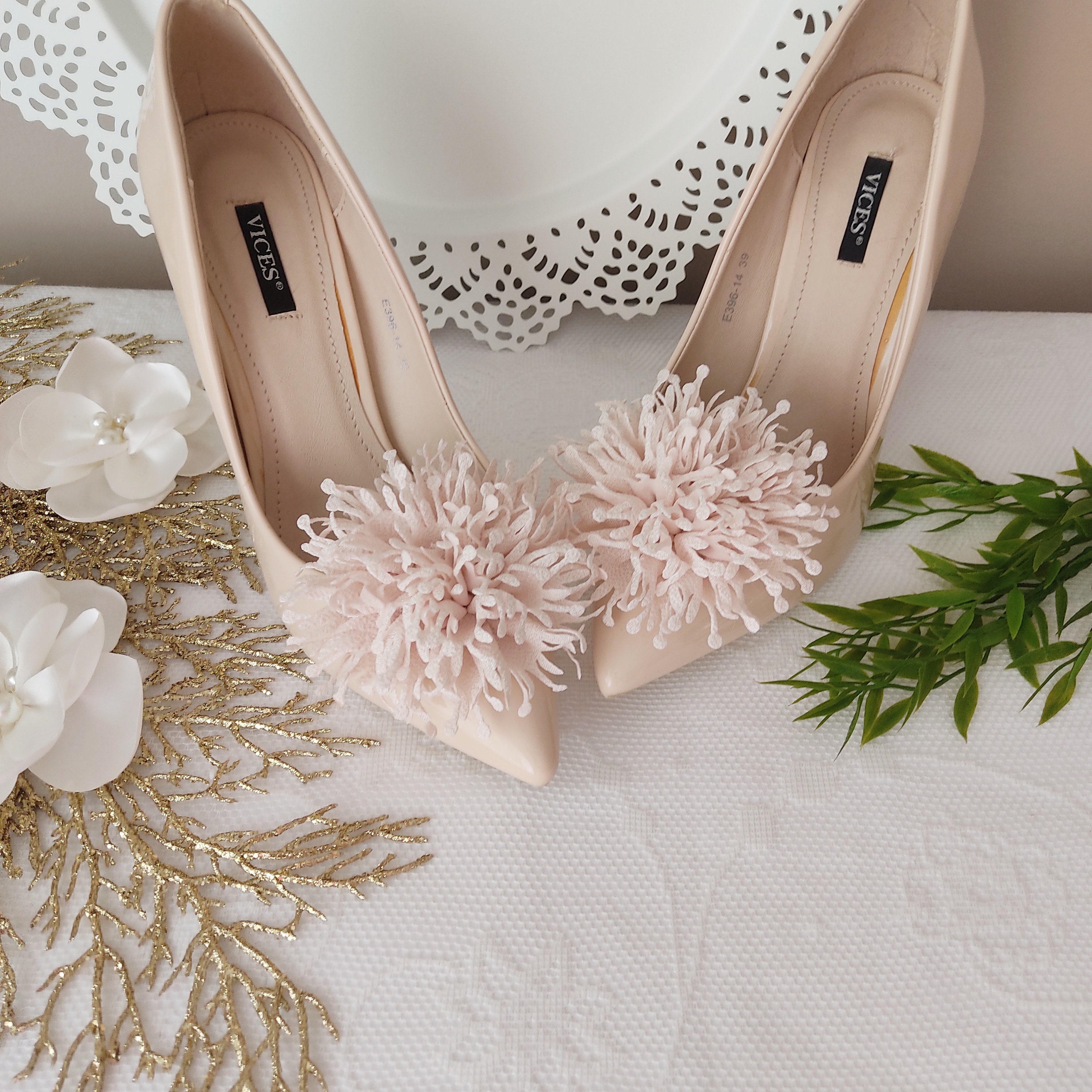 Beige Flowers Shoe Clips | Shoe Decorations | Shoe Clips Beige ...