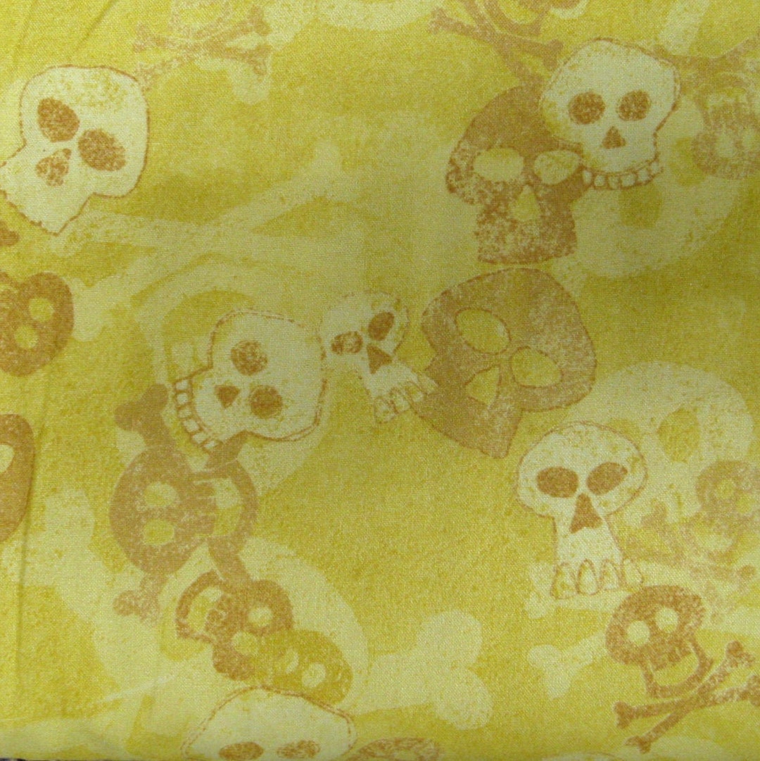 Spooky Halloween Cotton Fabric- Spooky Yellow Skulls -by the HALF YARD ...