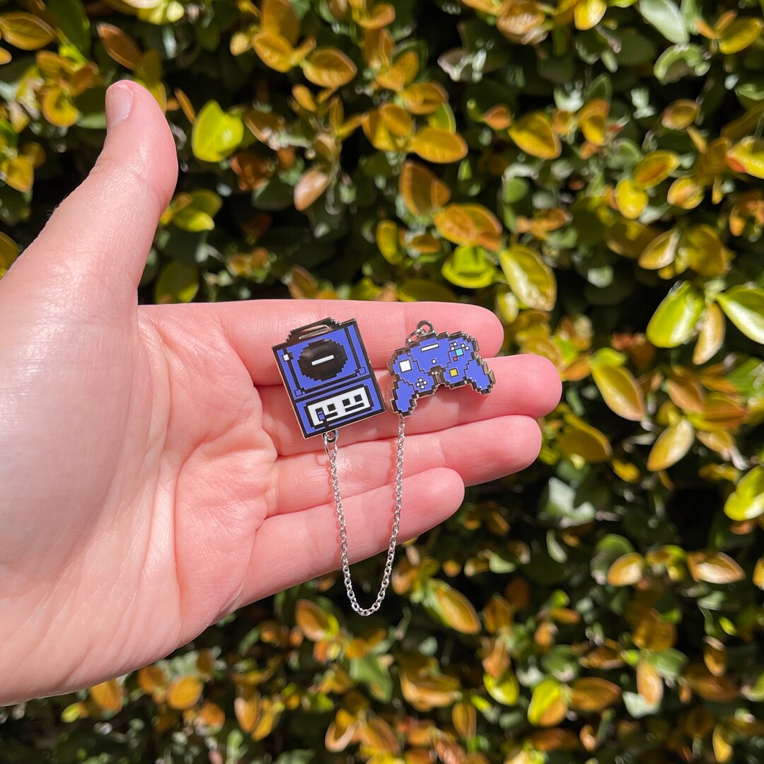 Gamecube Pin With Chain | Enamel Pin | Nintendo - Etsy