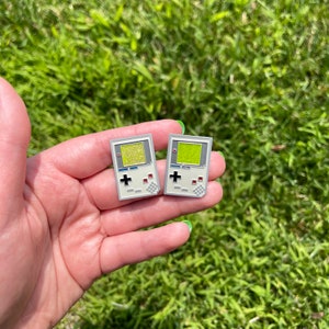 Gameboy Pin | Nintendo, Gamer, Gamer Gift - Etsy