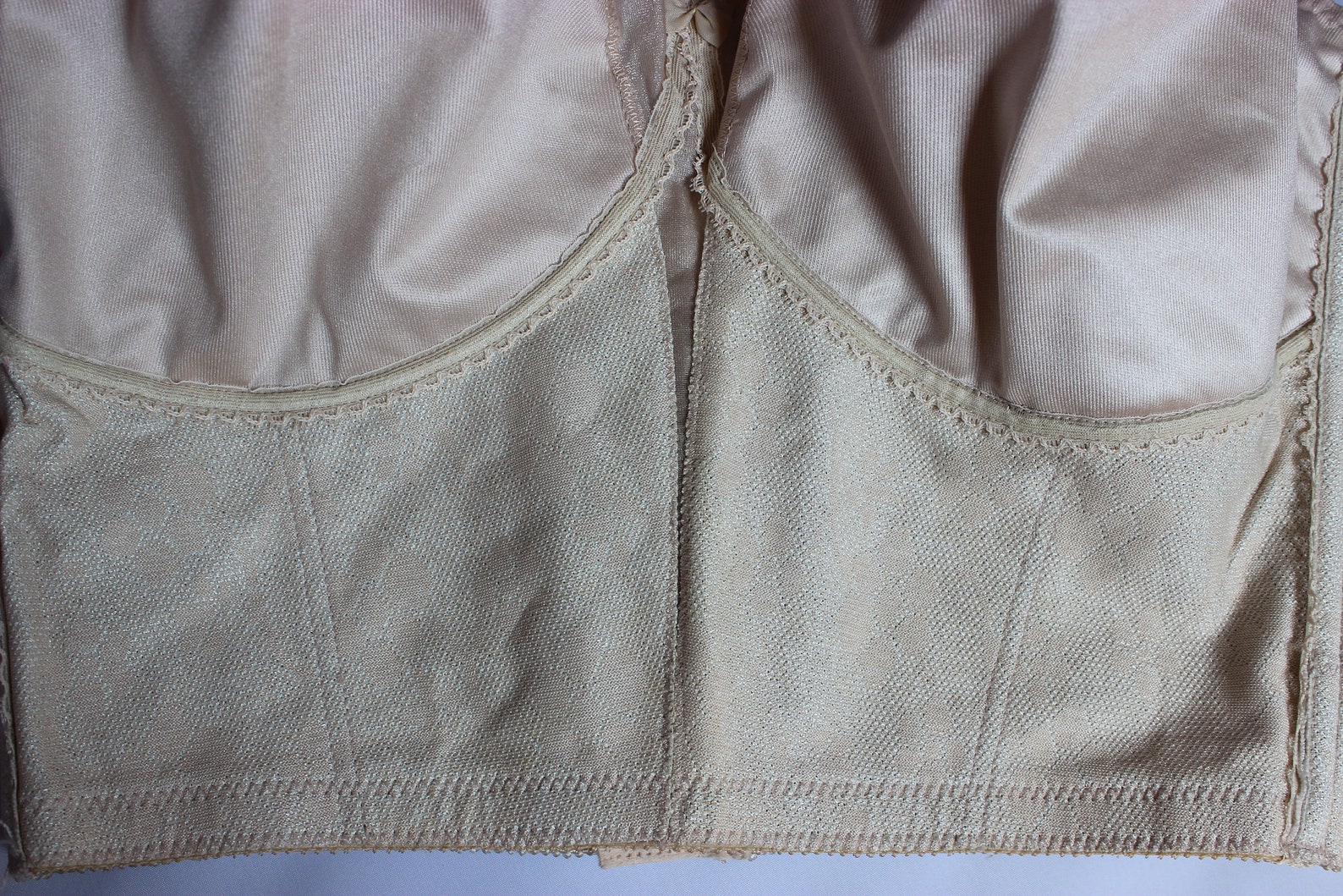 Vintage Playtex 1980s Ladies Beige 40D Bustier, lovely Look by 18 Hour ...