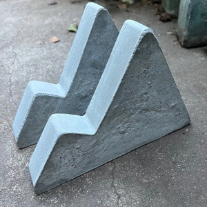 Plaque and Stepping Stone Holder, Concrete Holder, Garden Décor ...