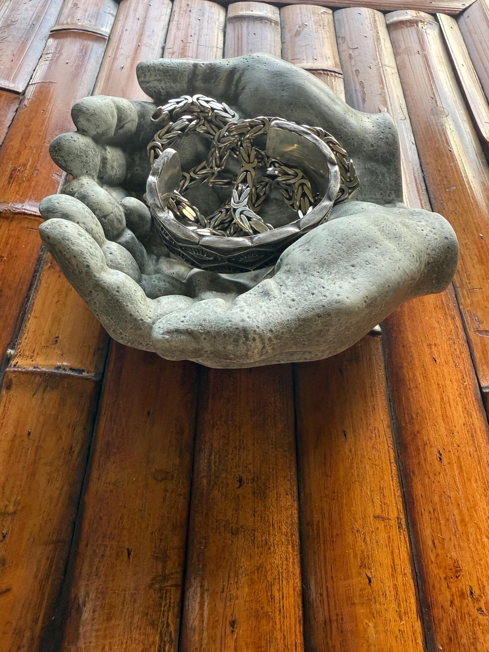 Concrete Offering Hands Sculpture, Prayer Hands Garden Decor, Religious ...
