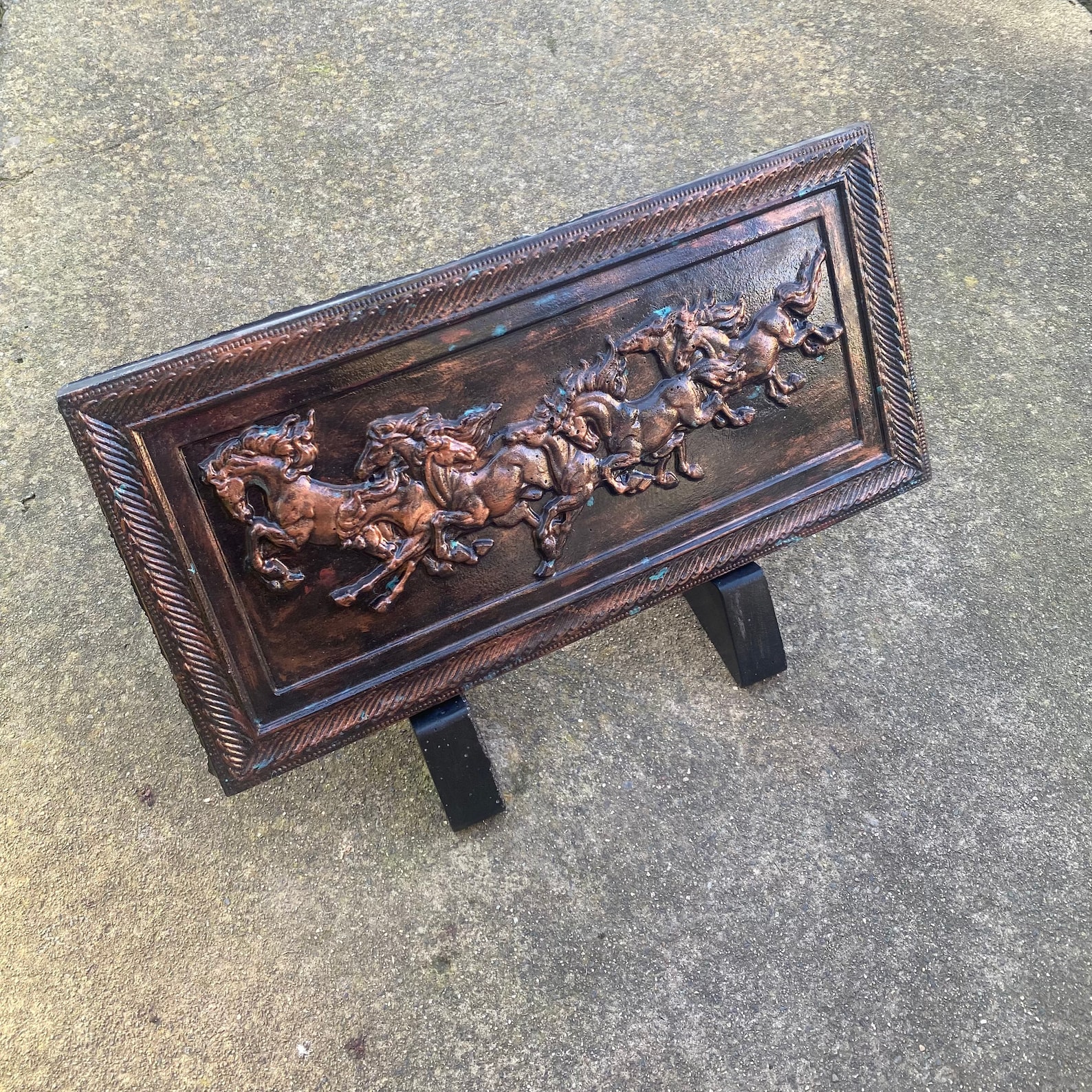 Plaque and Stepping Stone Holder, Concrete Holder, Garden Décor ...