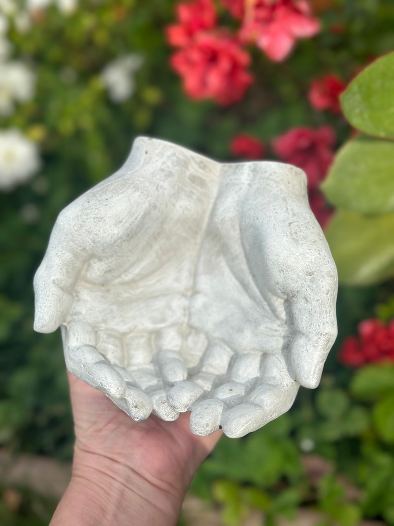 Concrete Offering Hands Sculpture, Prayer Hands Garden Decor, Religious ...