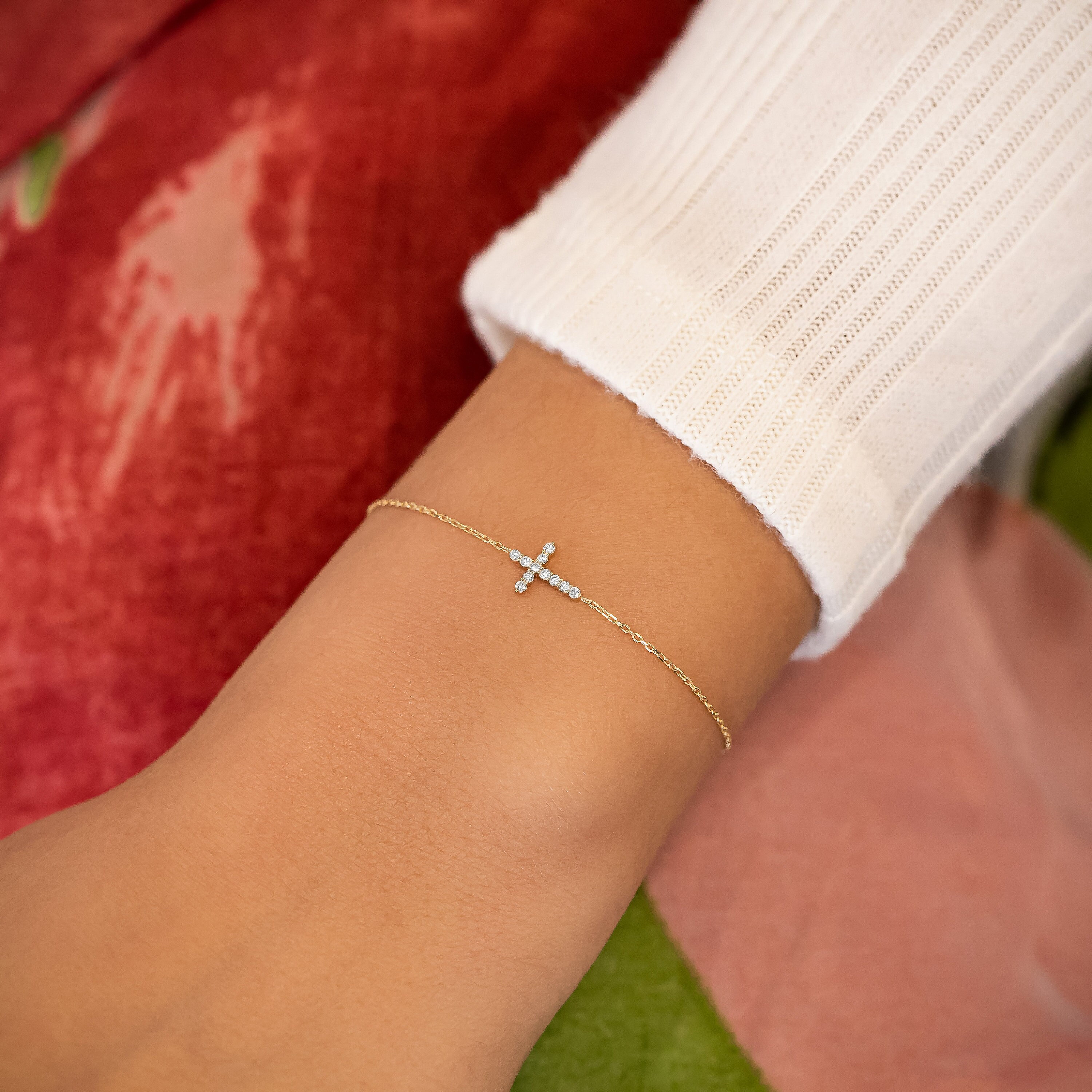18k Yellow Gold Diamond Cross Bracelet - Etsy 18k Yellow Gold Diamond Cross Bracelet - Etsy