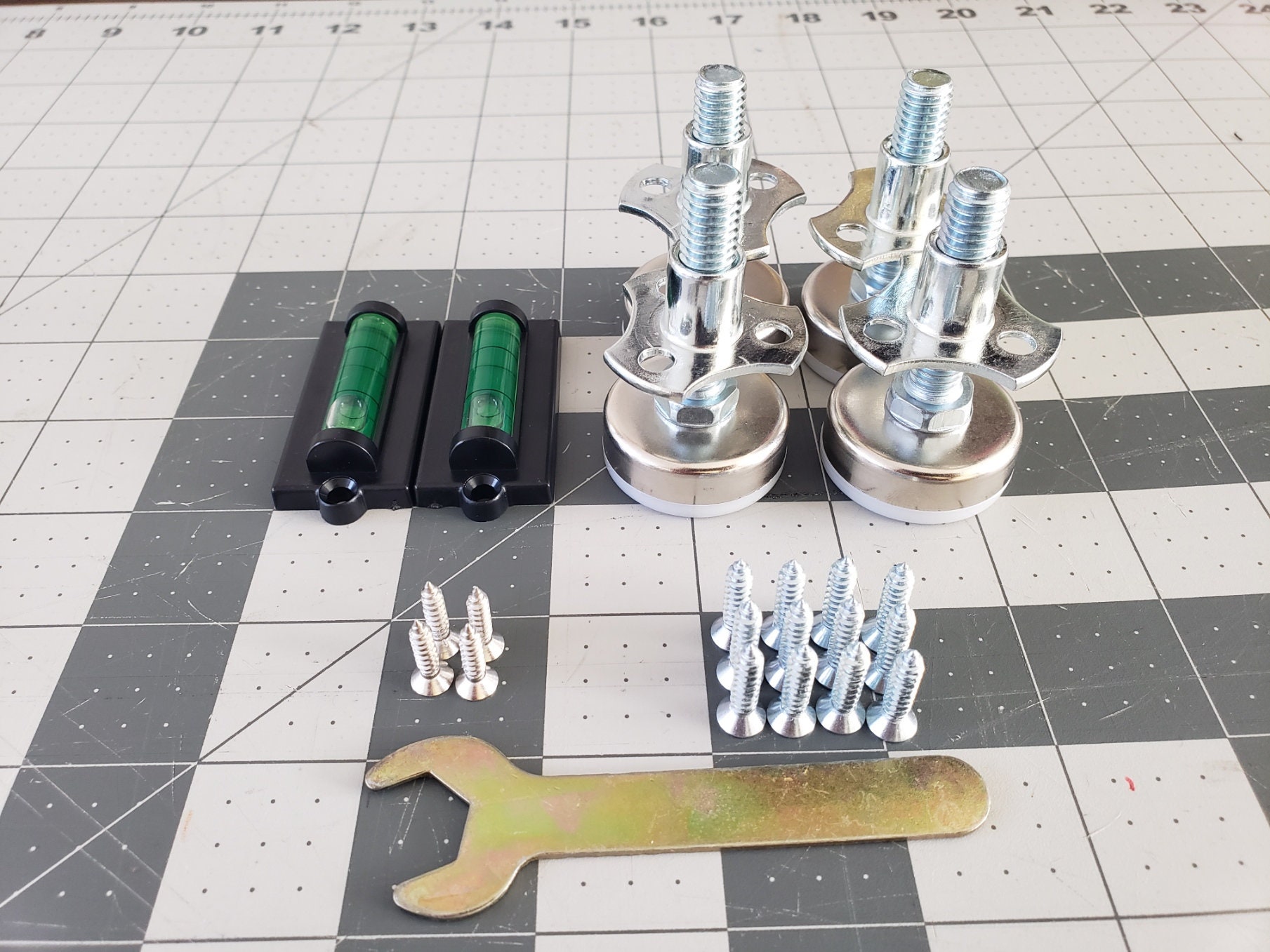 Make Your Own Self Leveling Table. | Etsy