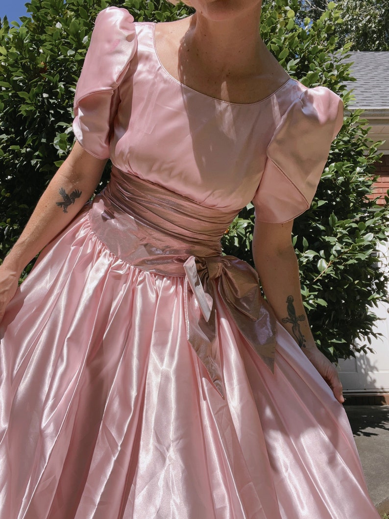 VTG 80s Pink Satin / Pink Metallic Bow - Etsy