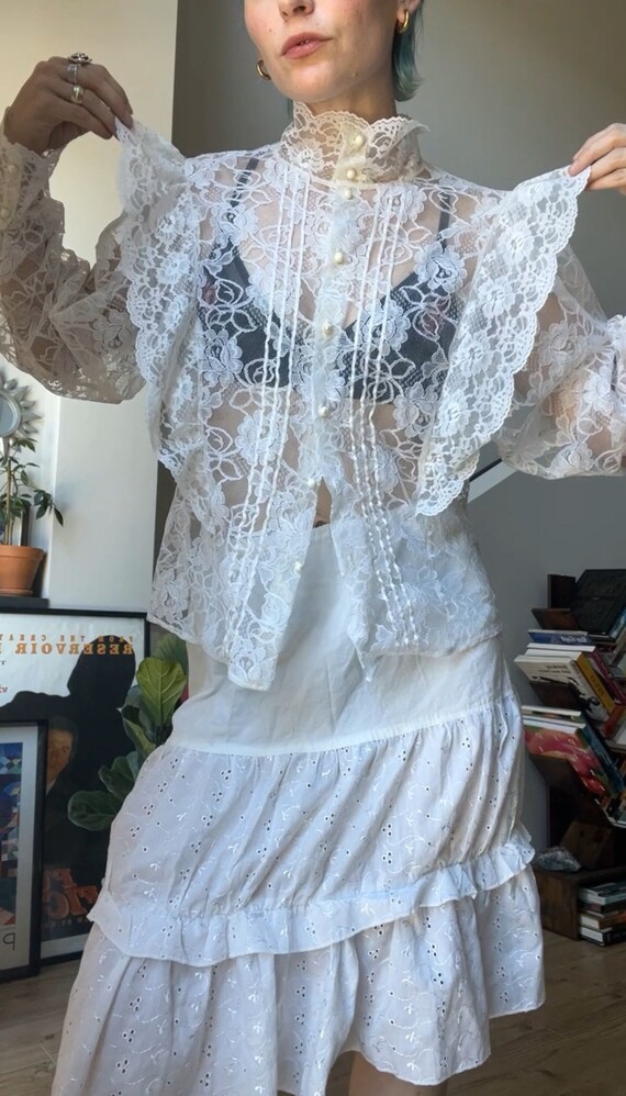 Vintage 1980s Tea Length White Lace Bridal Gown by Gu… - Gem