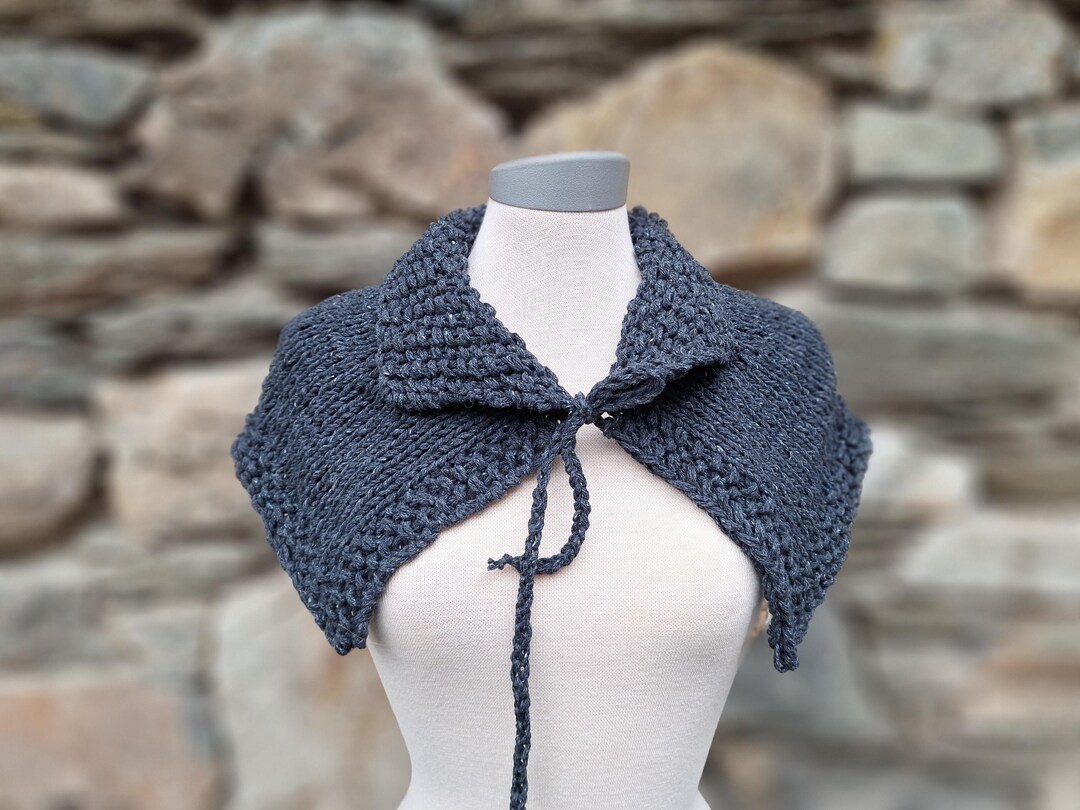 Knitted Cape Made of Sheep's Wool, Shoulder Scarf, Medieval, Claire ...