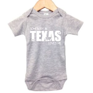 Somebody in Texas Loves Me Texas Bodysuit TX Onesie Baby - Etsy