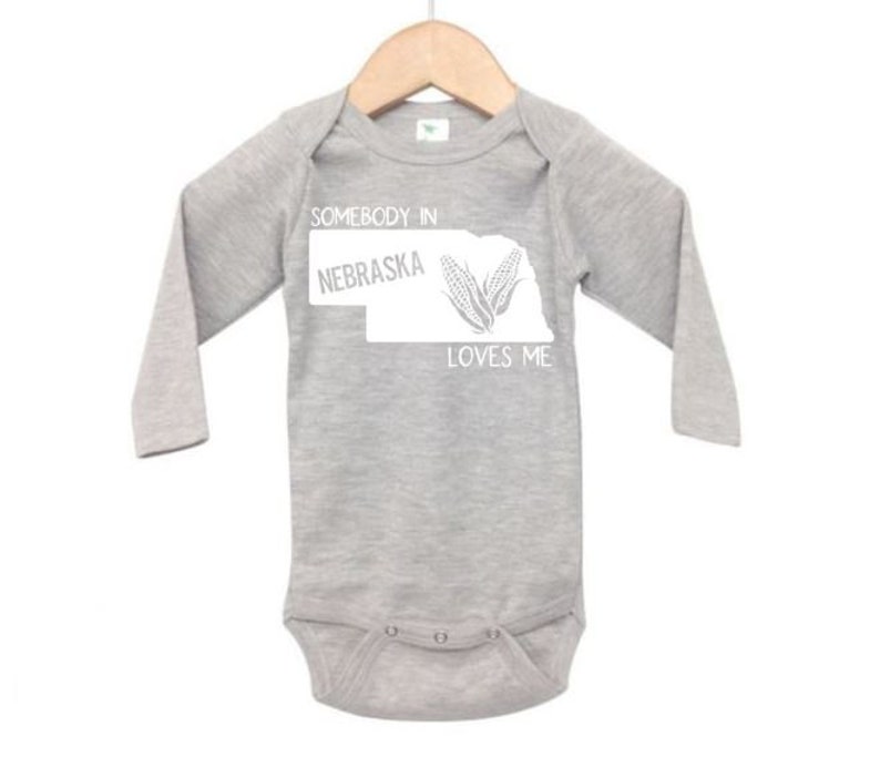 Somebody in Nebraska Loves Me Nebraska Onesie Baby Nebraska - Etsy