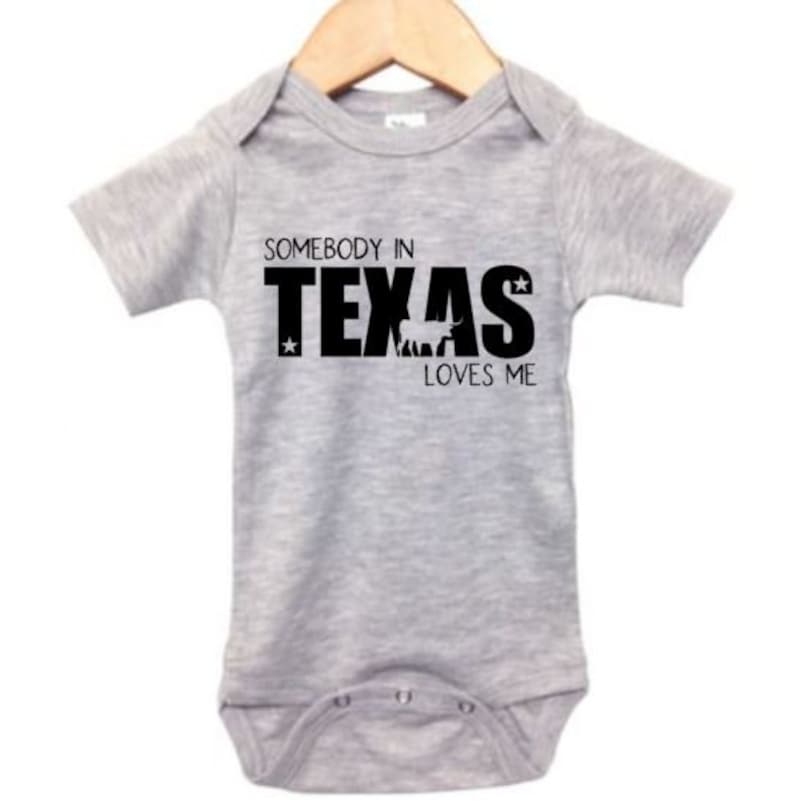 Somebody in Texas Loves Me Texas Bodysuit TX Onesie Baby - Etsy