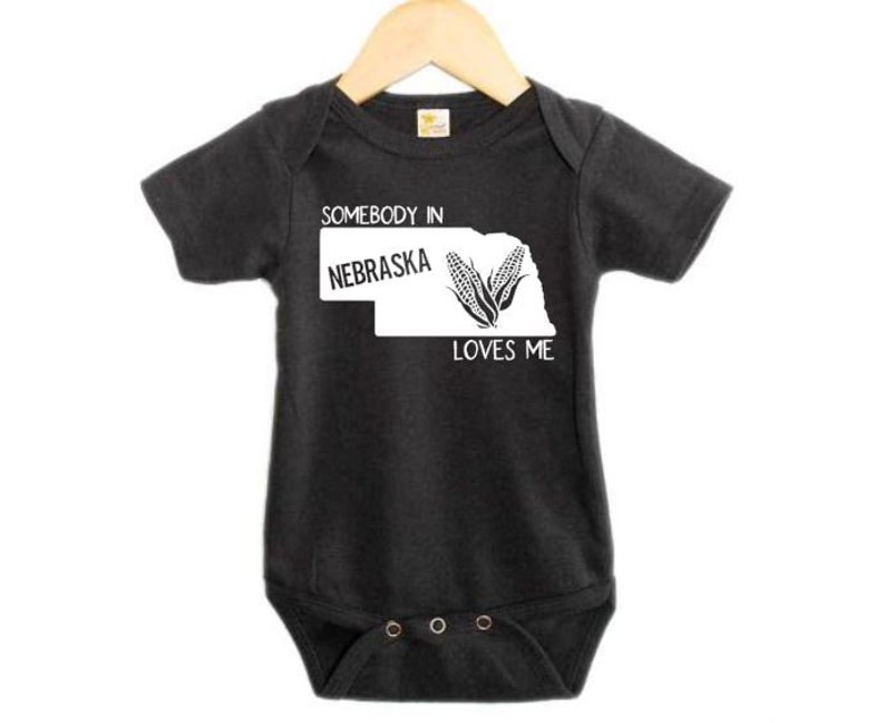 Somebody in Nebraska Loves Me Nebraska Onesie Baby Nebraska - Etsy