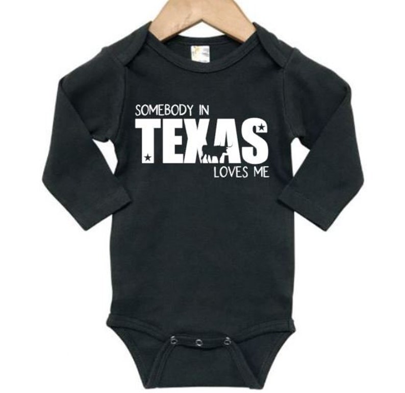 Somebody in Texas Loves Me Texas Bodysuit TX Onesie Baby - Etsy