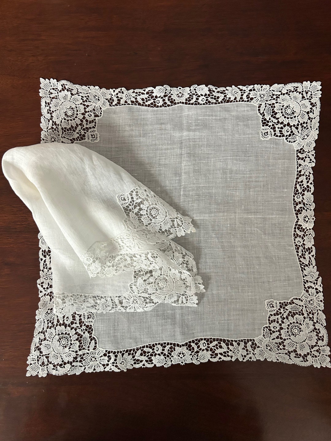 Vintage Handkerchiefs Set of Two - Etsy