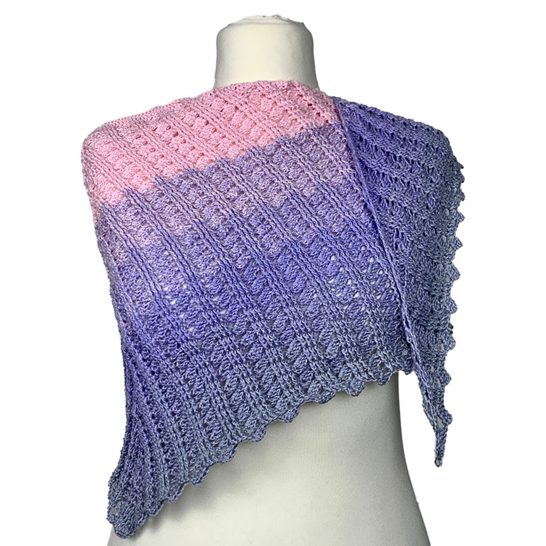 Tatu a Flat, Unisex Triangular Cloth Instructions in German and English ...