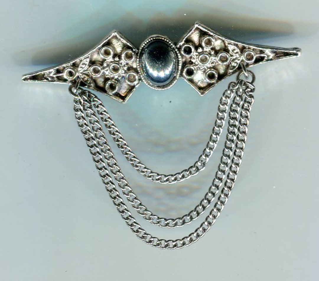 Filigree Medieval Renaissance Brooch With Cabochon and Cascade - Etsy