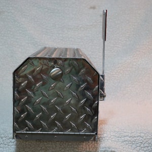Heavy Duty Aluminum Diamond Plate 14 Gauge Mailbox Regular Size - Etsy