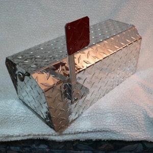 Heavy Duty Aluminum Diamond Plate 14 Gauge Mailbox Regular Size - Etsy