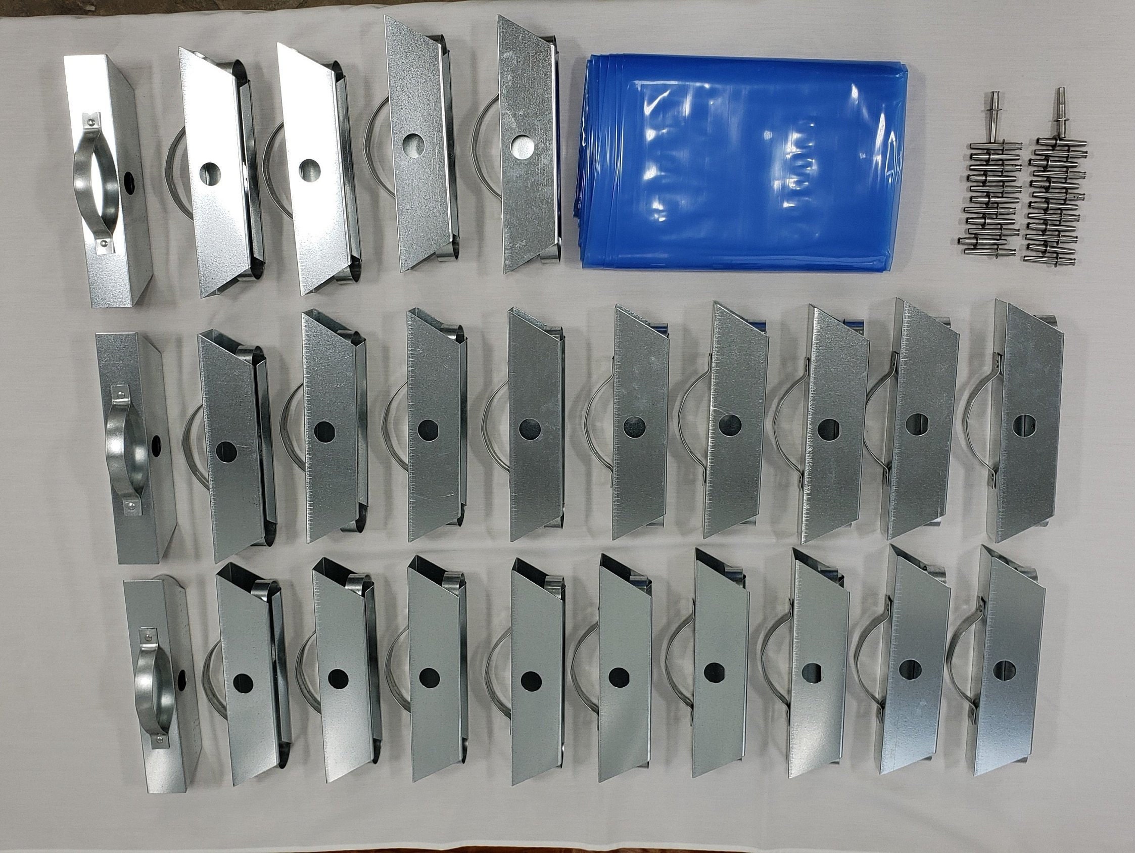 Maple Syrup Starter Kit Sap Sack Holders Spiles Bags Spouts Taps Set of ...