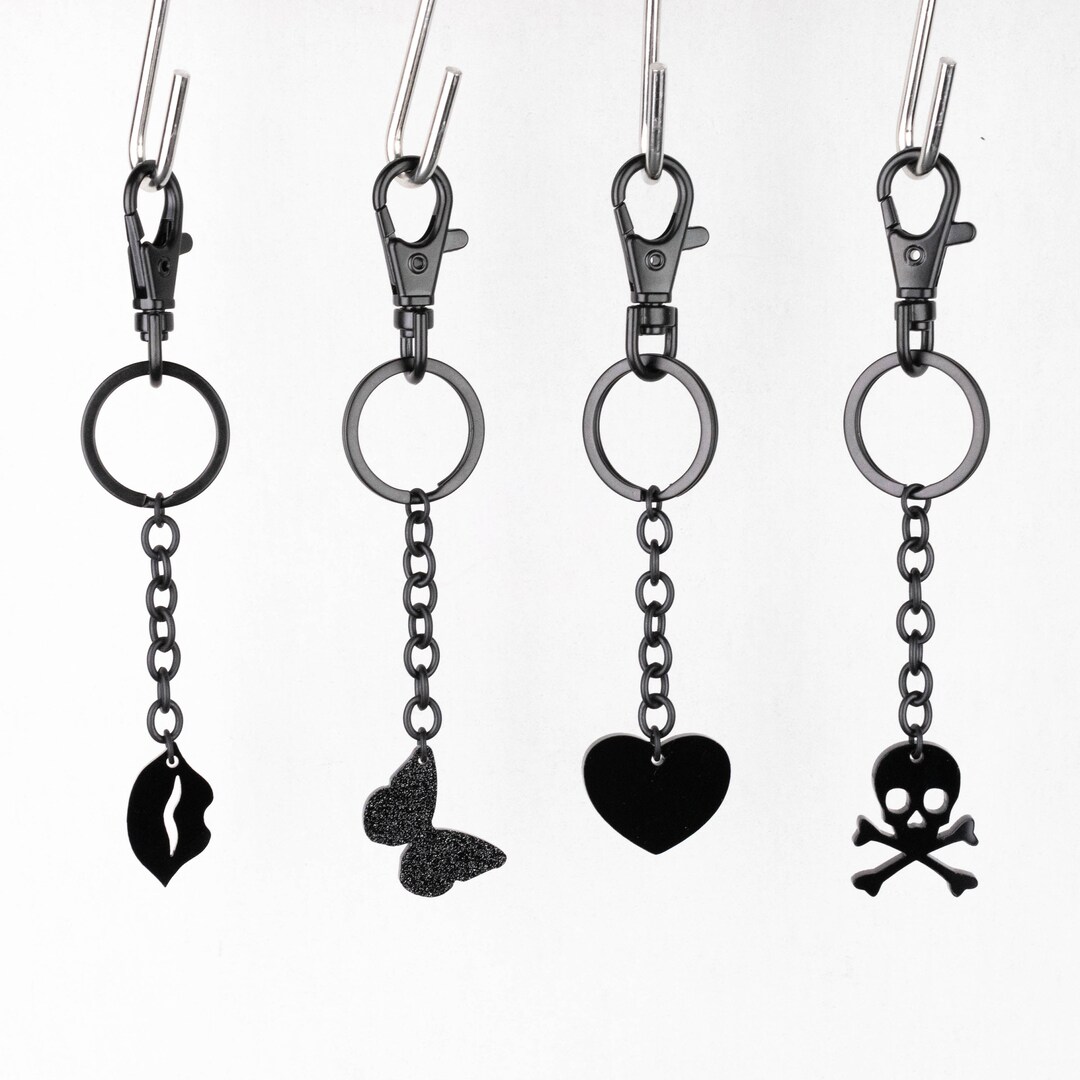Black Keychain, Gothic Key Holder, Matte Black Key Clip, Skull Keychain ...