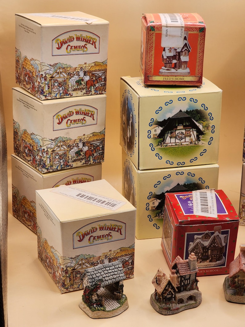 Miniature Village & Castles - 12pc Resin Figurine Collection - David ...