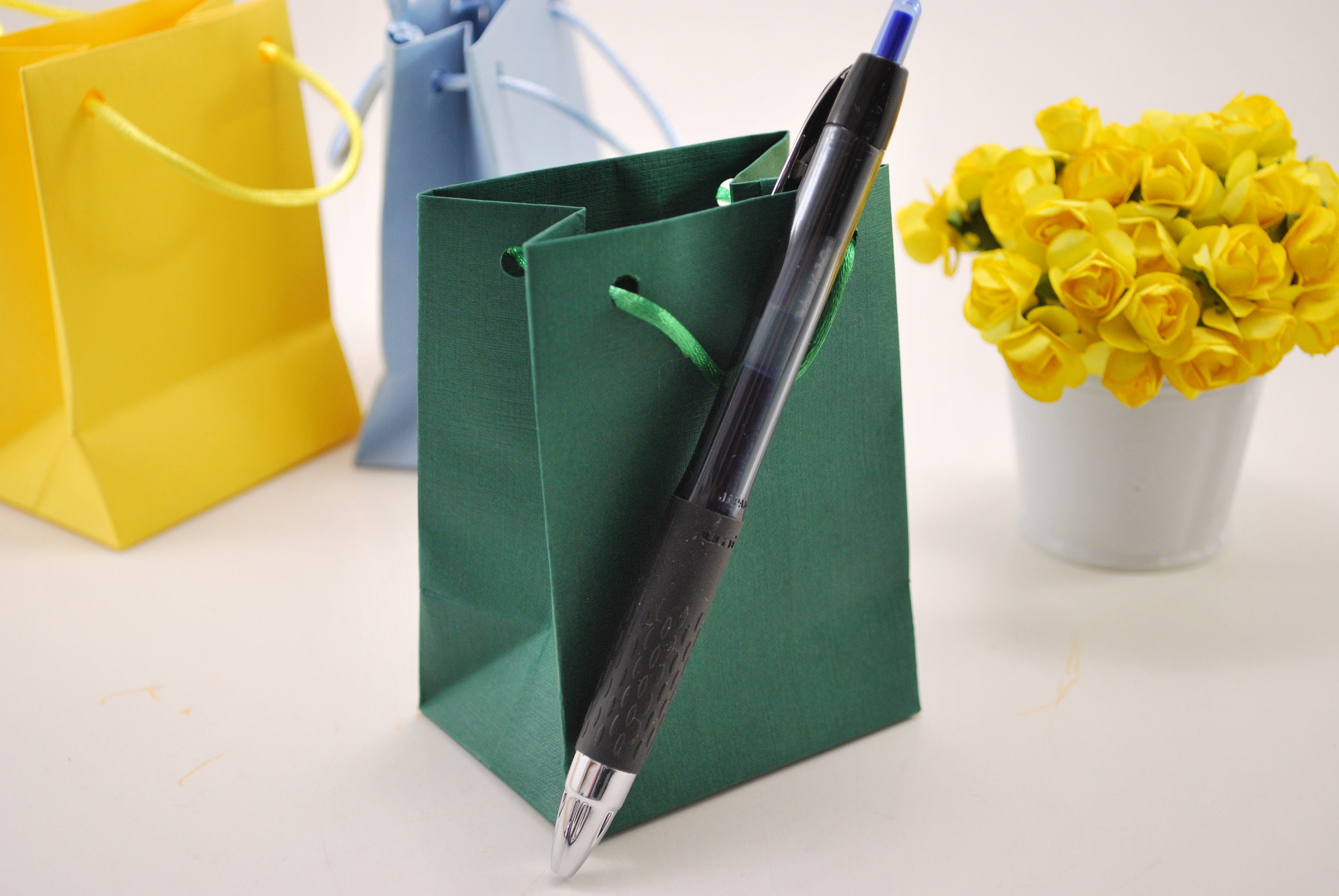 10 Mini Paper Bag With Rope Handles, Matte Paper Party Gift Bags ...