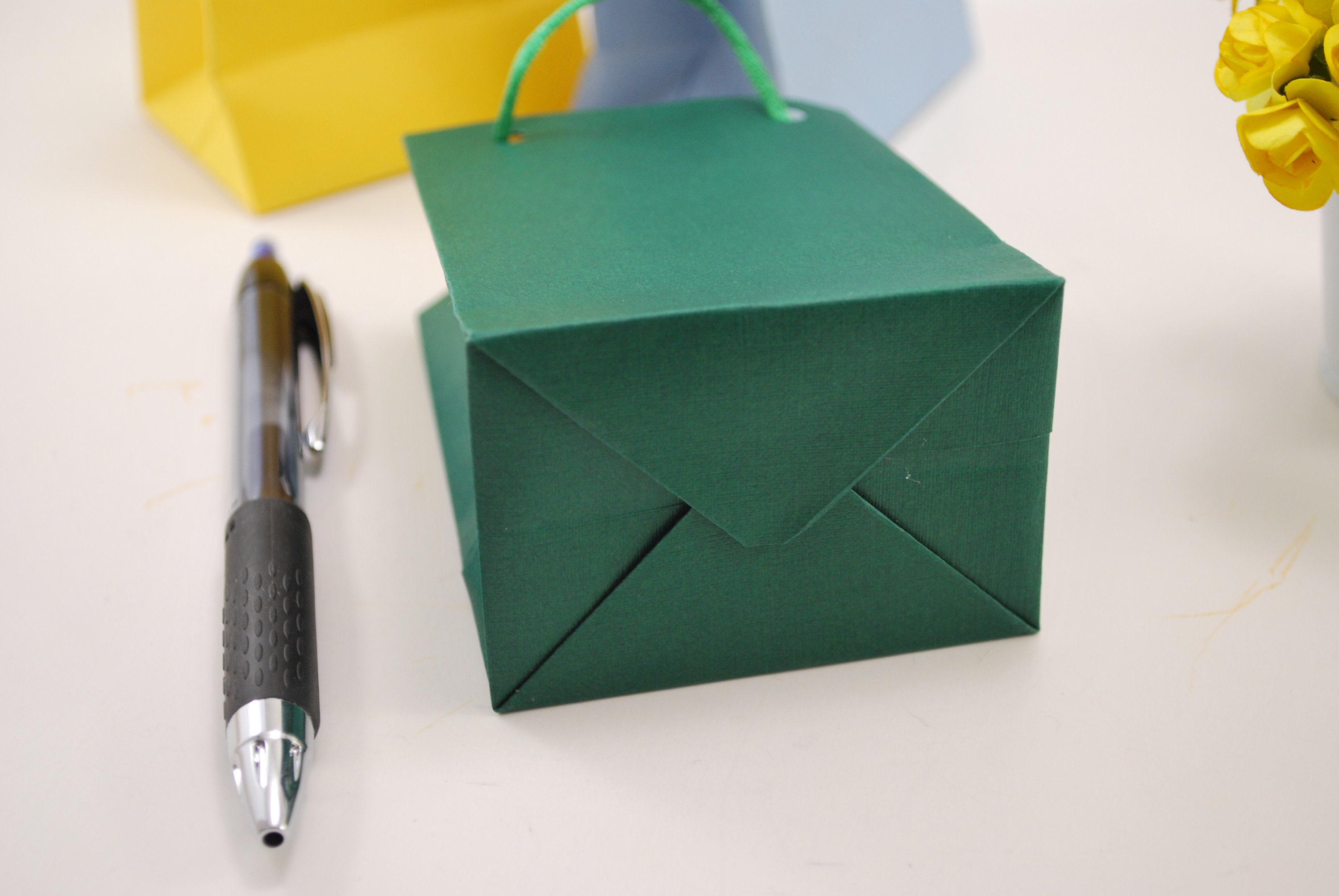 10 Mini Paper Bag With Rope Handles, Matte Paper Party Gift Bags ...